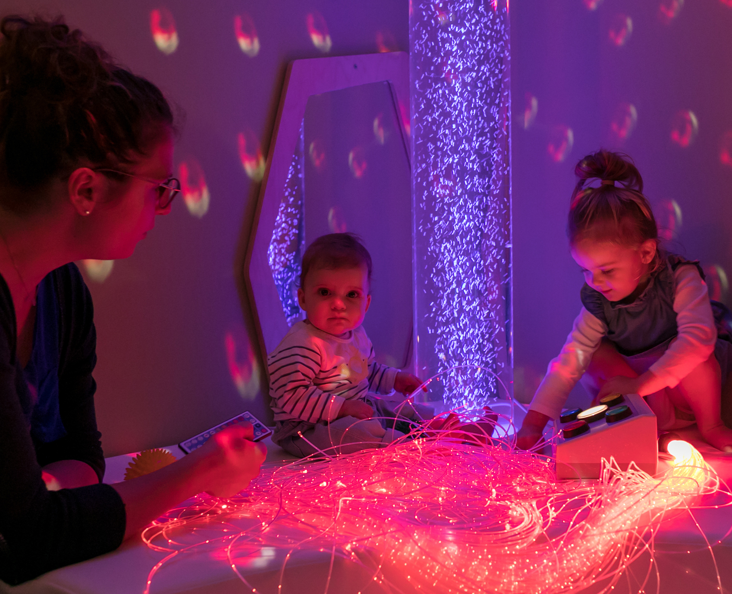 Espace Snoezelen, l’enfant à la découverte de ses sens - Les Jeunes Pousses